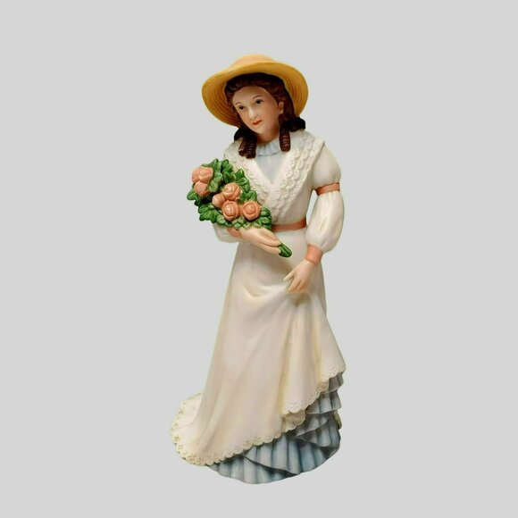 Homco | Accents | Vintage Homco Porcelain Figurine Lady Holding Flowers ...